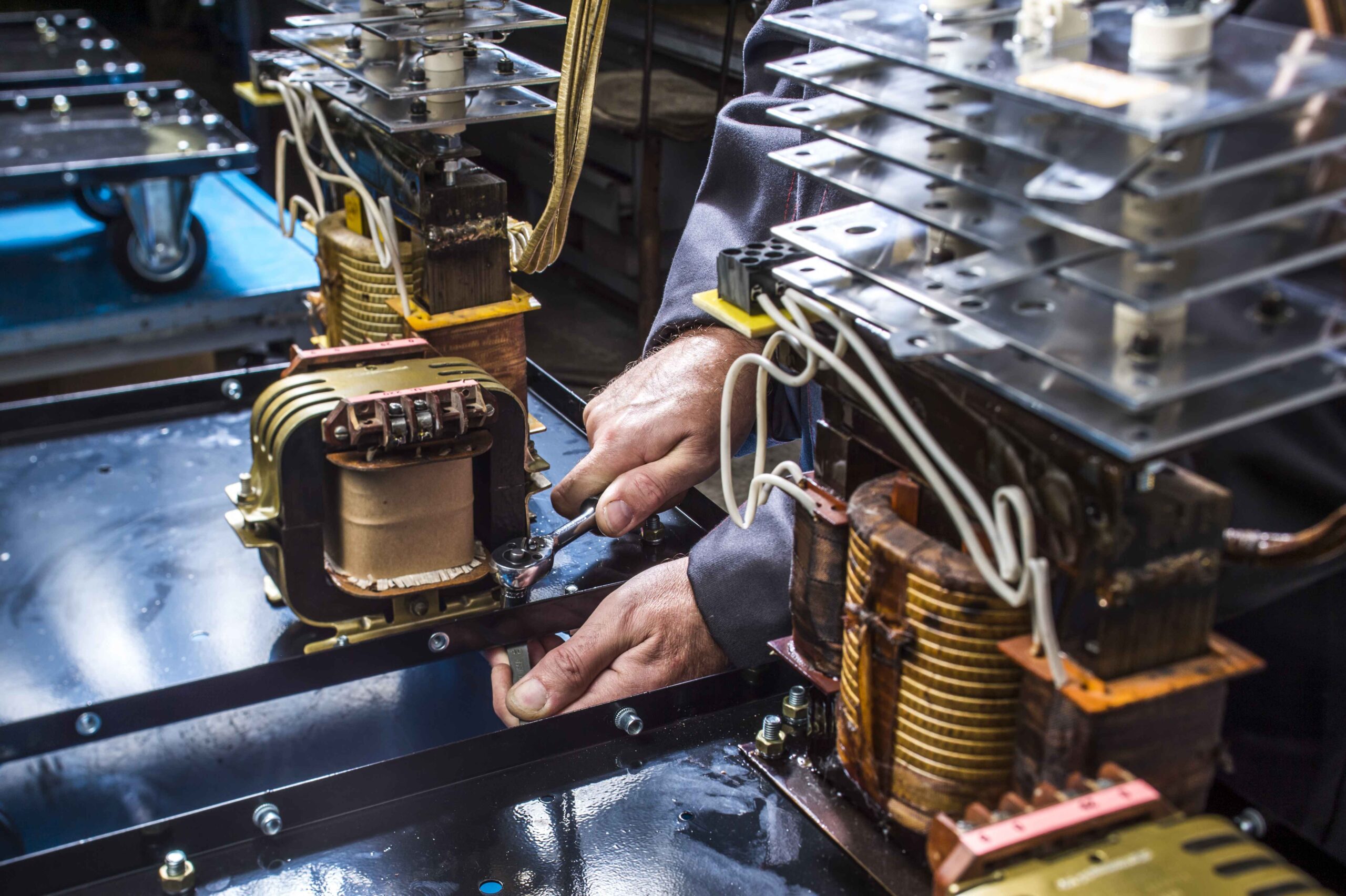Choosing Power Transformer Manufacturers - Jaybee Industries